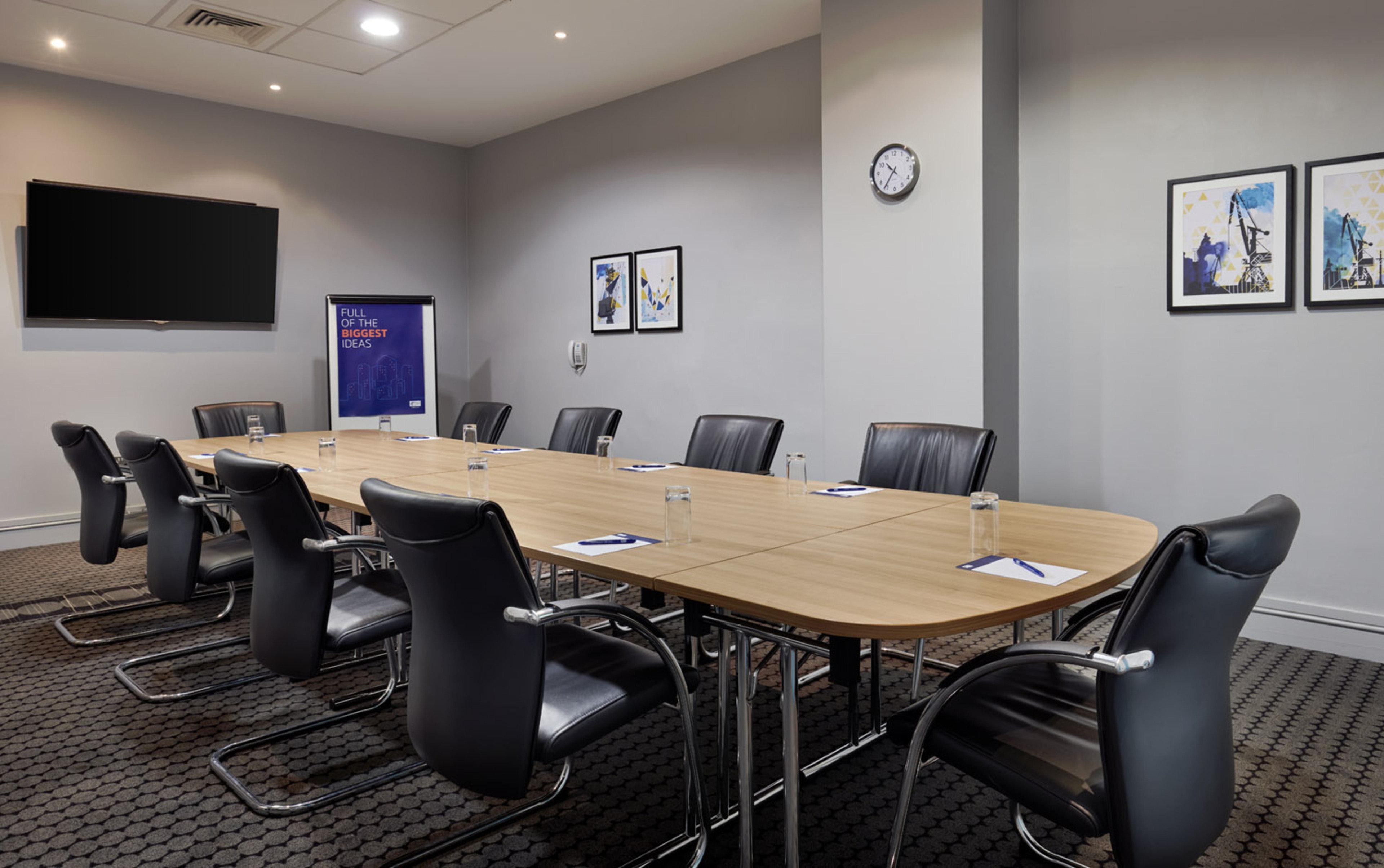 HOLIDAY INN EXPRESS BELFAST CITY